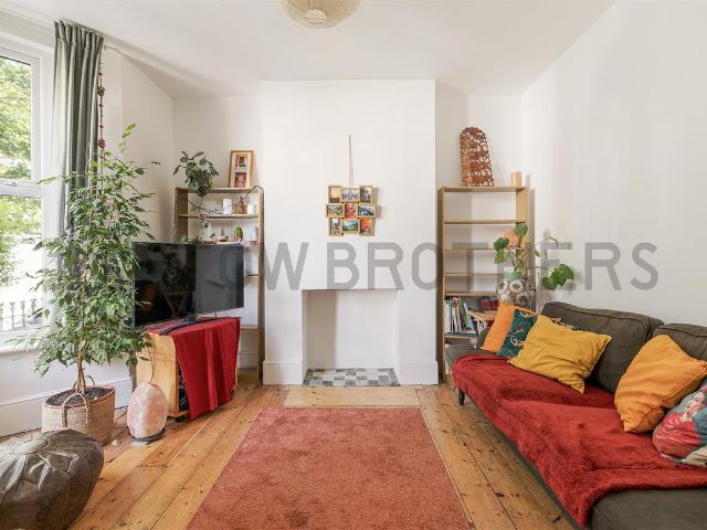Stainforth Road, London E17, 1 bed flat to rent, £2,000 pcm | PrimeLocation