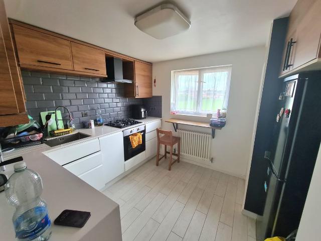 Stains Close, Cheshunt EN8, 2 bed flat to rent, £1,550 pcm | PrimeLocation