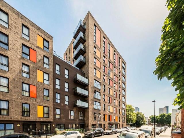 Stainsby Road, London E14 2 bed flat to rent £2,350 pcm £542 pw