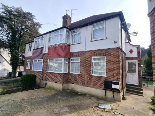 Stainton Road, Enfield 2 bed semi detached house to rent £1,900 pcm £438 pw