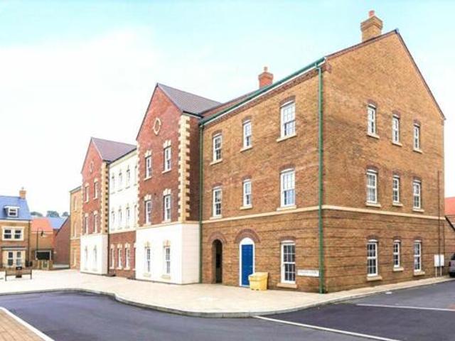 Staldon Court, East Wichel, 2 Bedroom Apartment