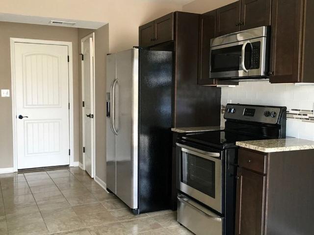 Staley Crossing 3 Bedroom Apartment for Rent at 9535 N Main St, Kansas City, MO 64155 Meadowbrook Heights