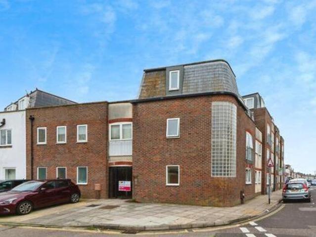 Stamford Court, Portsmouth, 2 Bedroom Flat
