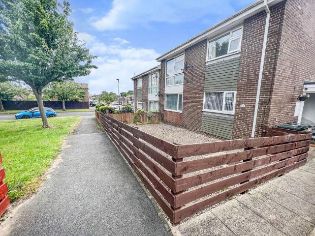 Stamford, Garth Sixteen, Killingworth, Newcastle Upon Tyne NE12, 2 bed flat to rent, £750 pcm | PrimeLocation