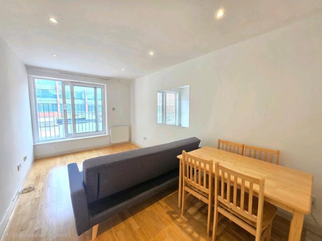 Stamford Hill: Beautiful 1 Bedroom, Private Balcon