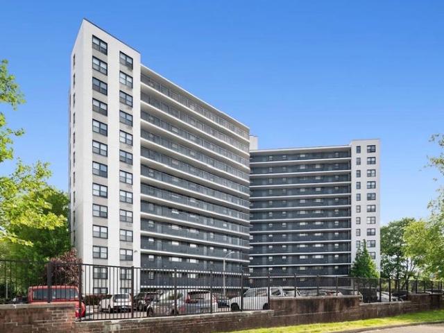 Stamford looking for a friendly roommate