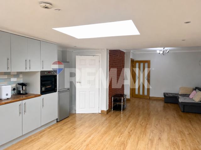 Stamford Road, Dagenham RM9, 4 bed terraced house to rent, £2,600 pcm | PrimeLocation