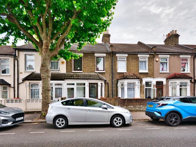 Stamford Road, East Ham, London E6, 4 bed terraced house to rent, £2,750 pcm | PrimeLocation