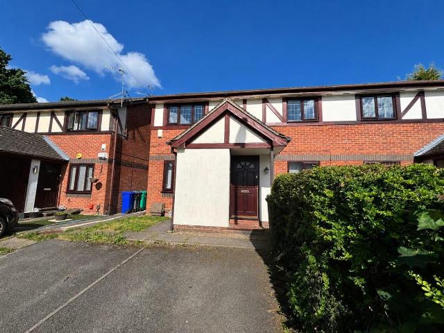 Stancliffe Road, Sharston, Manchester M22, 2 bed flat to rent, £1,100 pcm | PrimeLocation