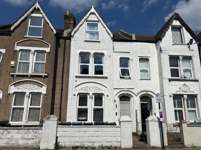 Stanger Road, South Norwood, London SE25, 1 bed flat to rent, £1,300 pcm | PrimeLocation