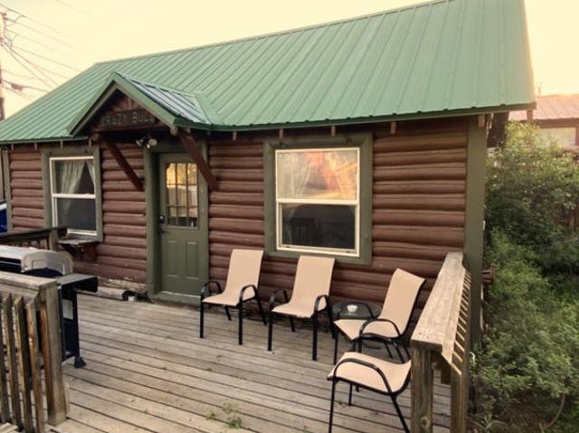 Stand_alone 1 BR cabin