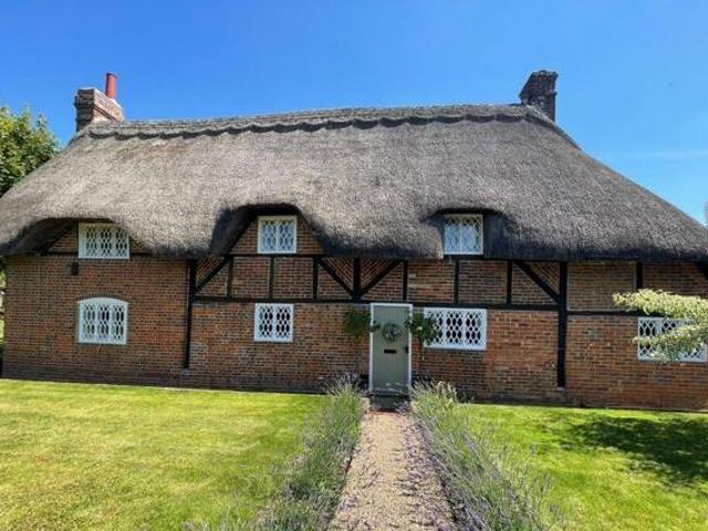 Standon Main Road, Hursley, 5 Bedroom House
