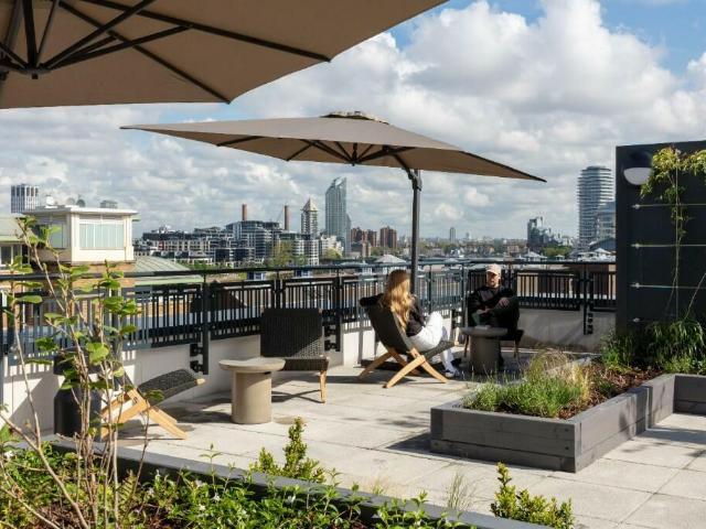 Standard at Folk at Florence Dock, 45. Studio to rent £1,703 pcm £393 pw
