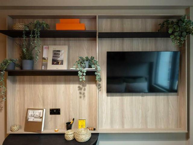 Standard at Folk at Florence Dock, 45. Studio to rent £1,785 pcm £412 pw