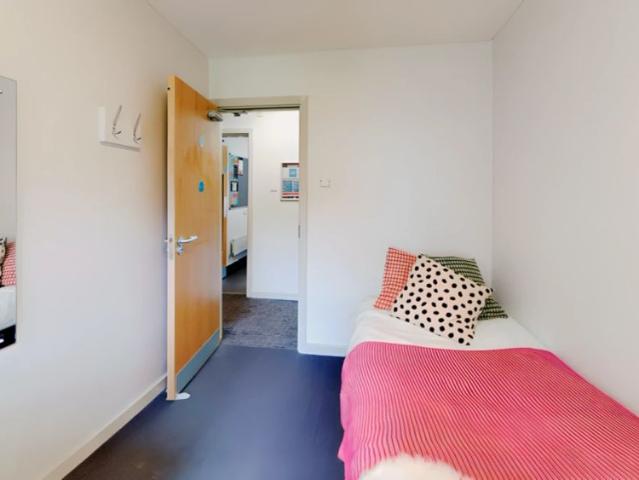 Standard Bedroom