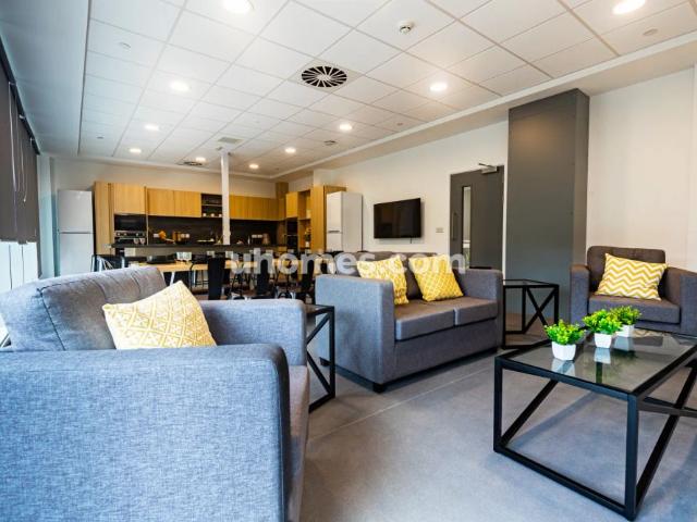 Standard En Suite Ground Floor