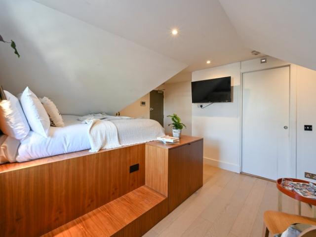Standard En Suite | Stylish En Suite Room in West