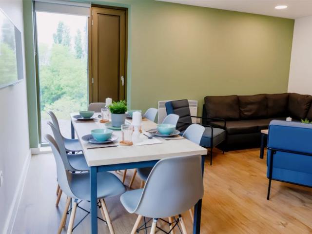Standard Ensuite Riverview