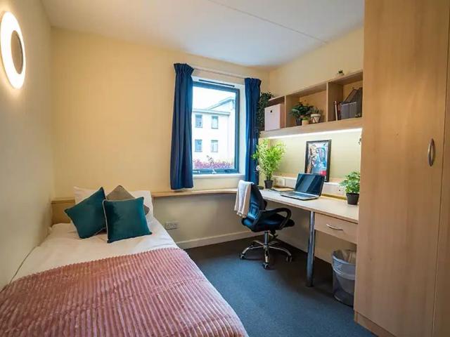 Standard Ensuite
