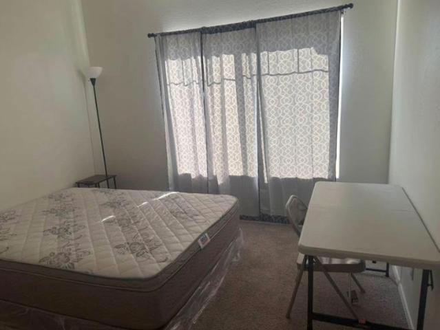Standard furnished room