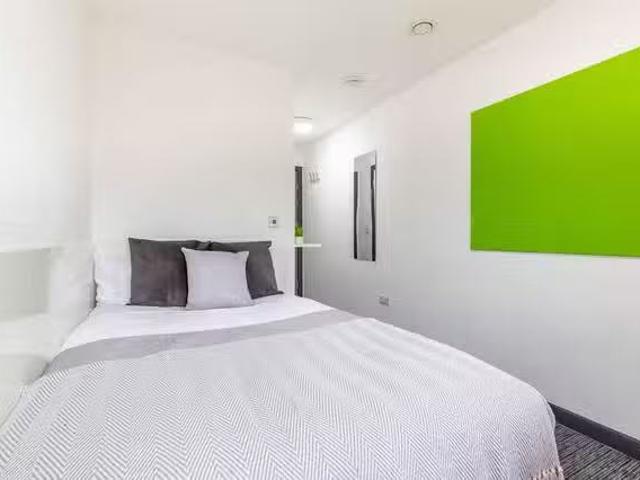 Standard Plus Ensuite