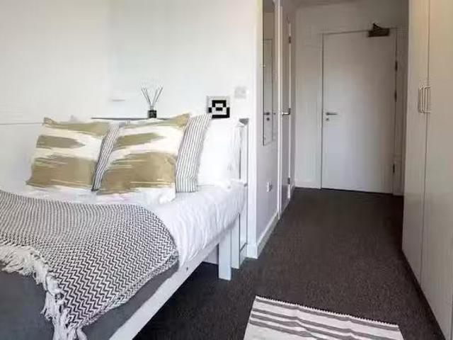 Standard Plus Ensuite