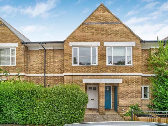 Standish Road, London W6 2 bed terraced house to rent £3,250 pcm £750 pw