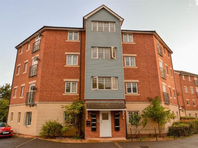 Standish Street, Bridgwater TA6, 2 bed flat to rent, £995 pcm | PrimeLocation
