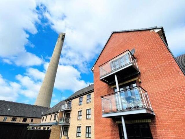 Standside, Northampton, 2 Bedroom Apartment