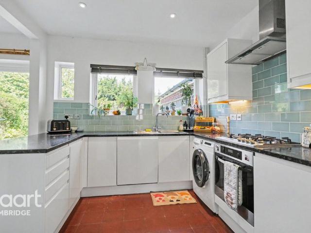 Stanesfield Road, CAMBRIDGE 3 bed end of terrace house to rent £2,250 pcm £519 pw