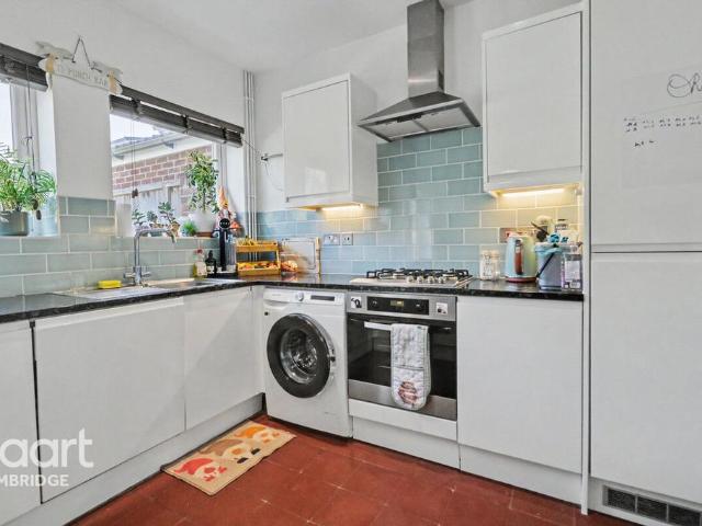 Stanesfield Road, CAMBRIDGE 3 bed end of terrace house to rent £2,250 pcm £519 pw