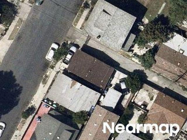 Stanford Ave