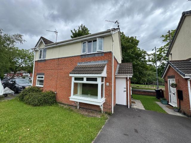 Stanford Close, Radcliffe, Manchester M26, 2 bed maisonette to rent, £950 pcm | PrimeLocation