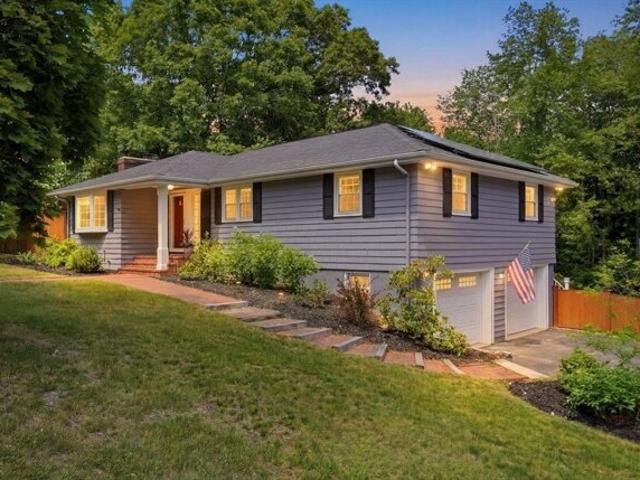 Stanford Dr, Westwood, Home For Sale