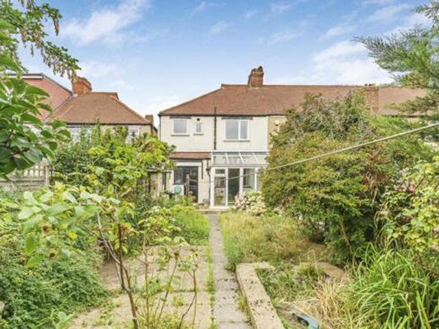 Stanford Road, London, 3 Bedroom End