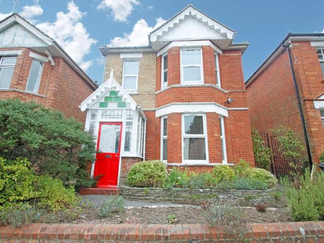 Stanfield Road, Bournemouth BH9 6 bed property to rent £2,800 pcm £646 pw