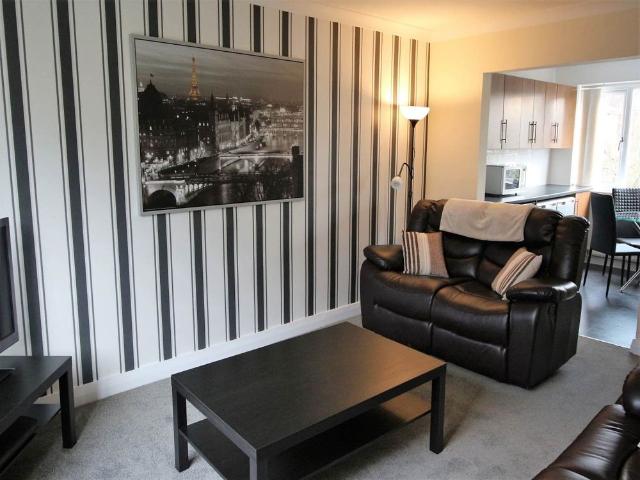 Stanhope Drive room 5, Horsforth, Leeds