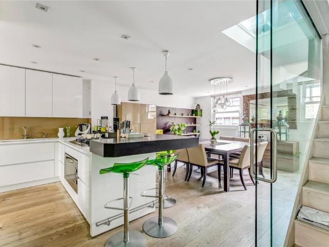 Stanhope Gardens, London SW7 4 bed terraced house to rent £12,500 pcm £2,885 pw