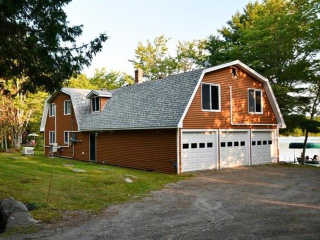 Stanhope Mill Rd, Lincoln, Home For Sale