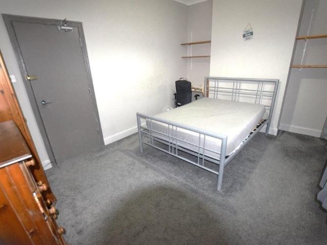 Stanhope Road, Northampton NN2 3 bed terraced house to rent £1,575 pcm £363 pw