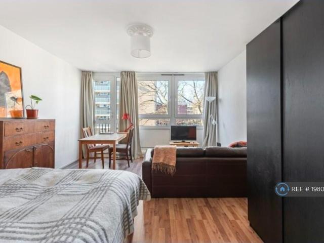 Stanhope St, London, NW1 2 bed flat to rent £3,000 pcm £692 pw