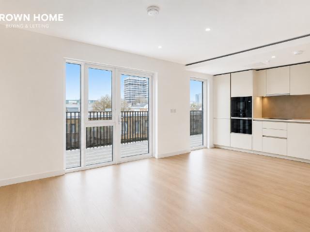 Staniforth Court, Fulham Reach W6, 2 bed flat to rent, £4,000 pcm | PrimeLocation