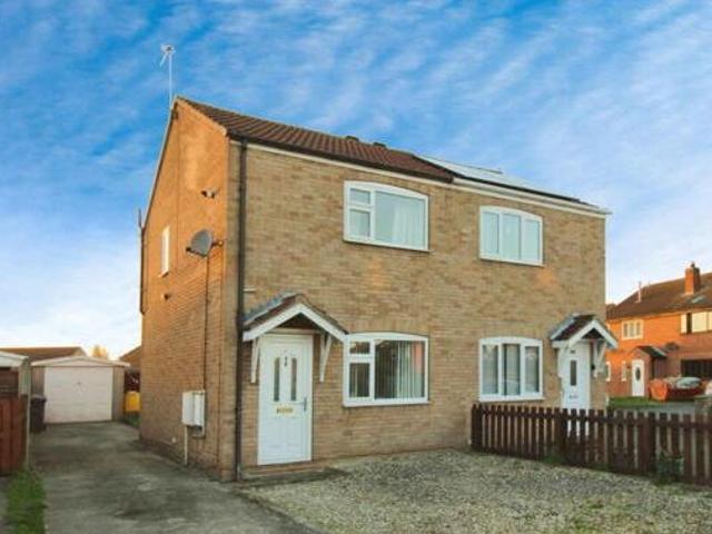 Staniland Drive, Selby, 2 Bedroom Semi detached