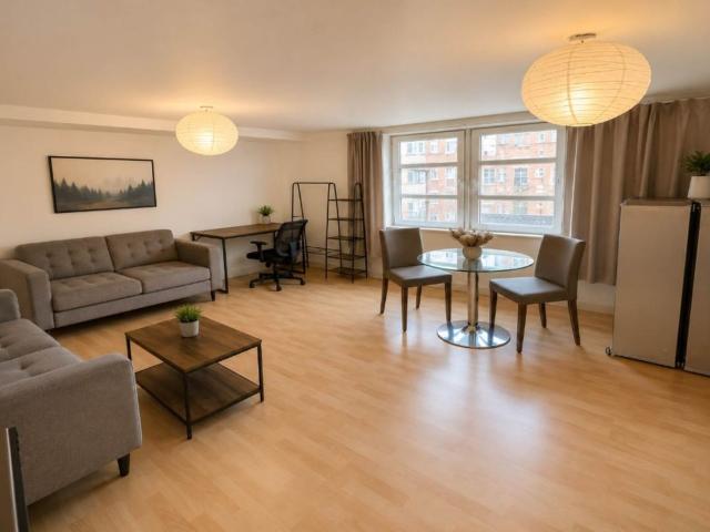 Stanlo House, Manchester M1, 2 bed flat to rent, £1,100 pcm | PrimeLocation