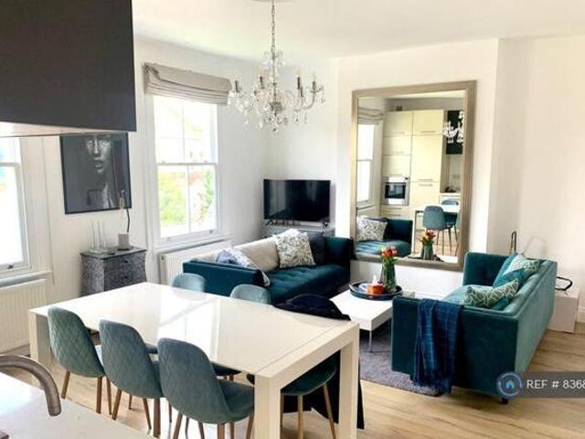 Stanlake Road, London, 2 Bedroom Flat