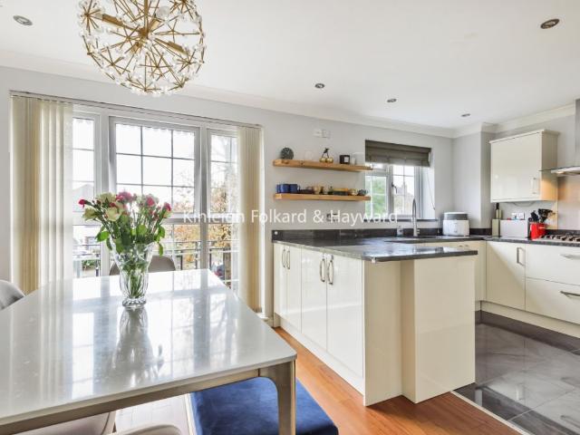 Stanley Avenue, Beckenham BR3, 4 bed detached house to rent, £3,500 pcm | PrimeLocation