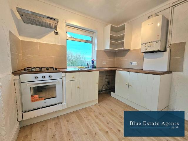 Stanley Avenue, Greenford UB6, 2 bed flat to rent, £1,700 pcm | PrimeLocation
