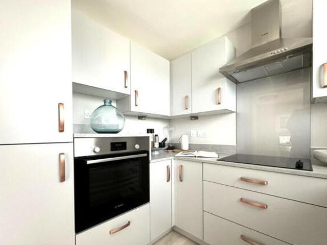 Stanley Place, Stanley Gardens, 1 Bedroom Apartment