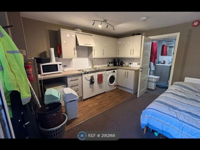 Stanley Road, Oxford OX4, Studio to rent, £1,200 pcm | PrimeLocation