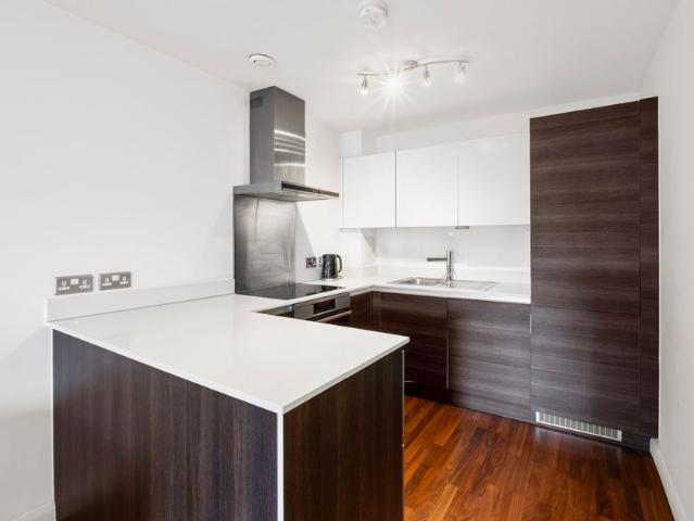 Stanley Road SW19, 1 bed flat to rent, £2,000 pcm | PrimeLocation